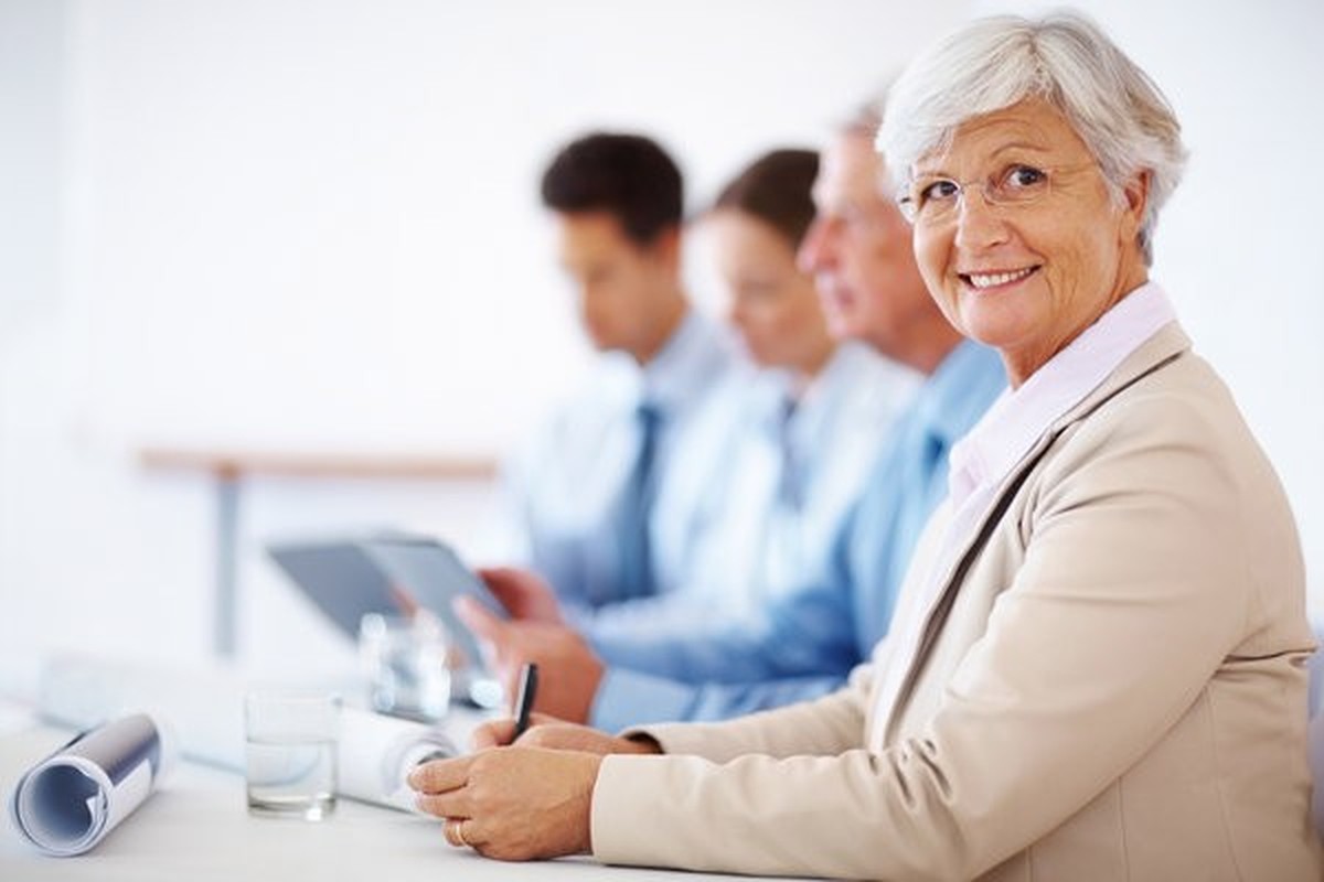Expectativa de vida do brasileiro chega a 76,6 anos; mortalidade ...