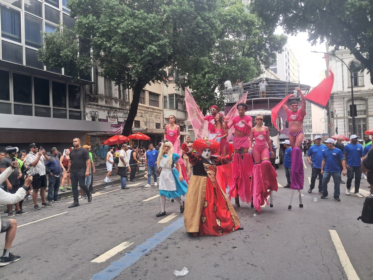 Carnaval no Rio: Bloco Chá da Alice deve reunir 50 mil foliões neste ...