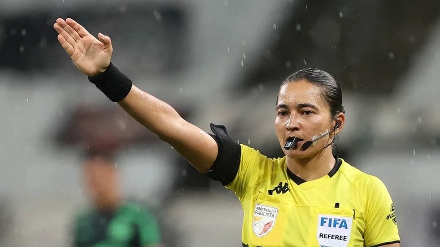 Brasileirão terá arbitragem totalmente feminina pela primeira vez no domingo (28)