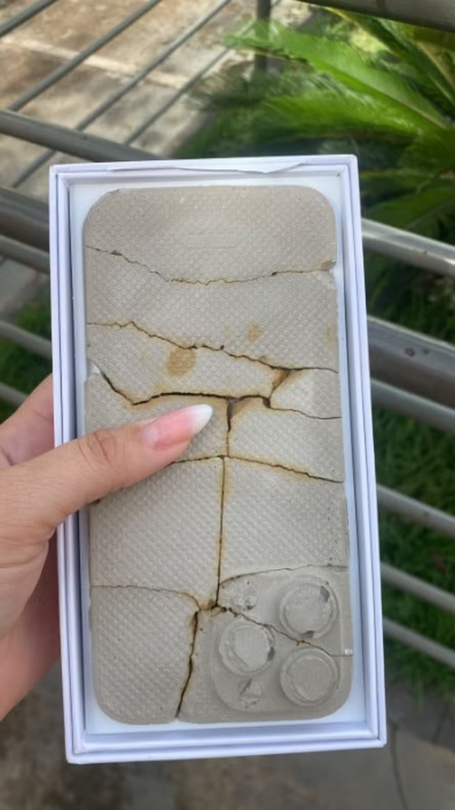 MC acusado de vender celulares de argila no lugar de iPhones vira réu | CBN BH | cbn