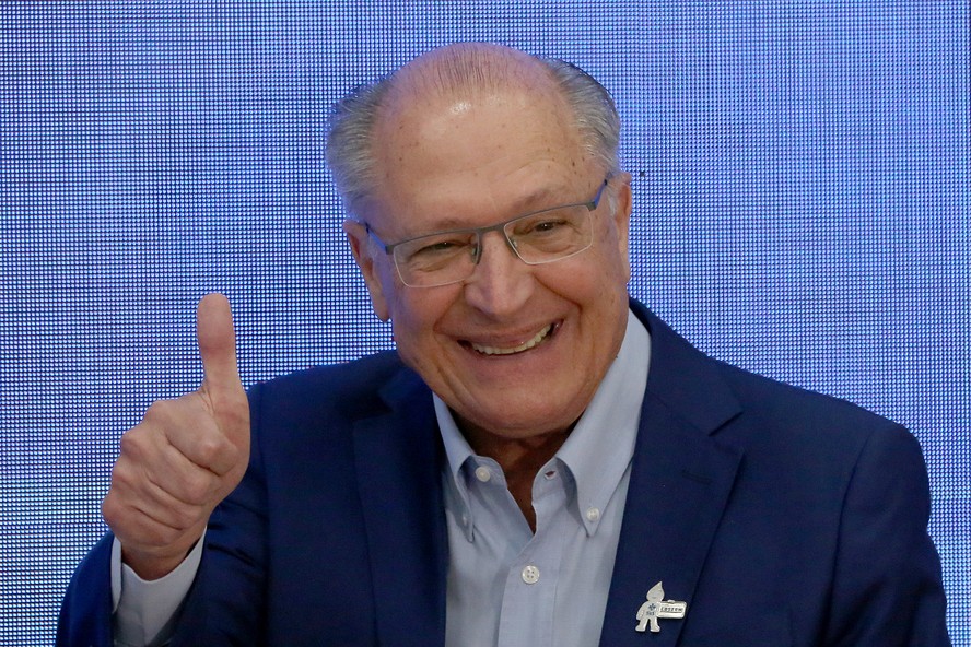 Alckmin celebra corte de tarifas dos EUA; Brasil passa de 36% para 22% ...