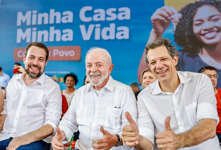 Lula Comemora Aprovação Da Reforma Tributária Durante Pré Campanha De