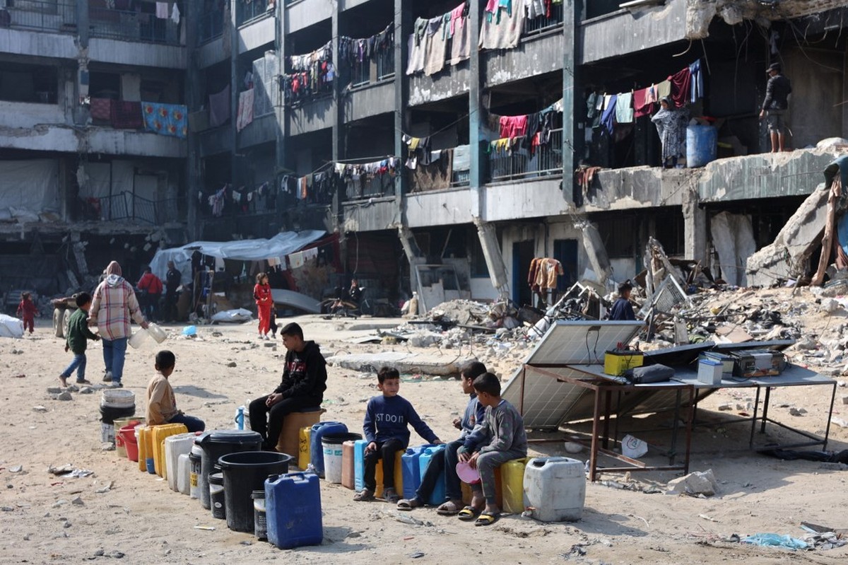 Hamas promete continuar a libertar reféns conforme acordo de cessar ...