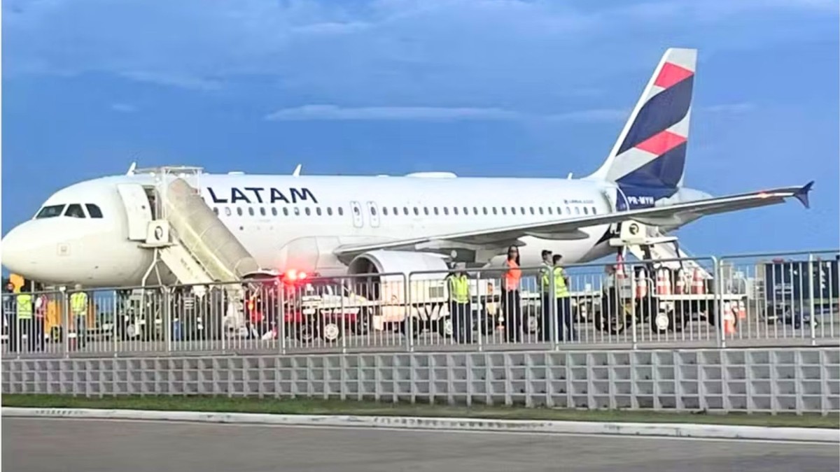 Idoso morre após cair de escada de desembarque no Aeroporto de São José ...