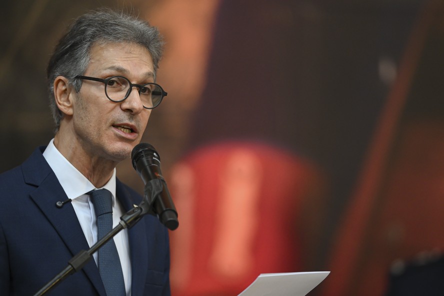 Zema afina discurso de campanha ao Planalto em almoço com empresários em SP