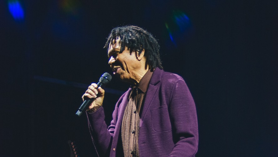 Djavan se apresentará pela primeira vez na praia de Copacabana, em junho