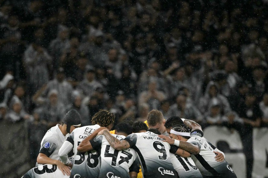 Corinthians treina na Argentina antes de decisão contra o Racing ...