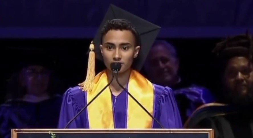 Universidade de Nova York retém diploma de estudante que fez discurso ...