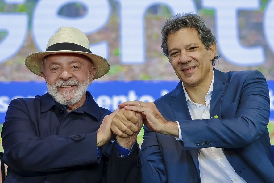 Lula defende medidas de Haddad, critica empresários e diz que será ...