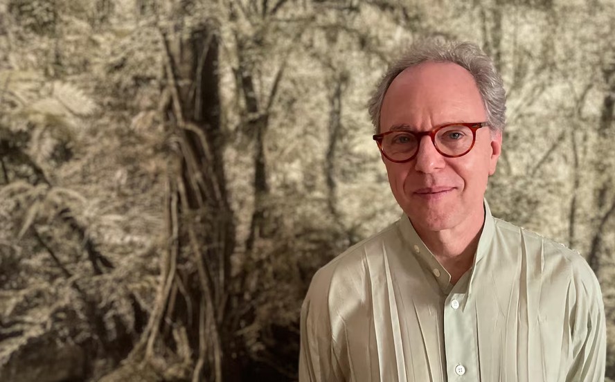 'Quanto mais você se aproxima de Tom Jobim, mais impressionante fica ...