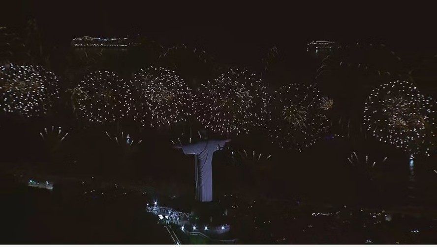 Réveillon 2026 terá o maior show de drones com 1,1 mil equipamentos na ...