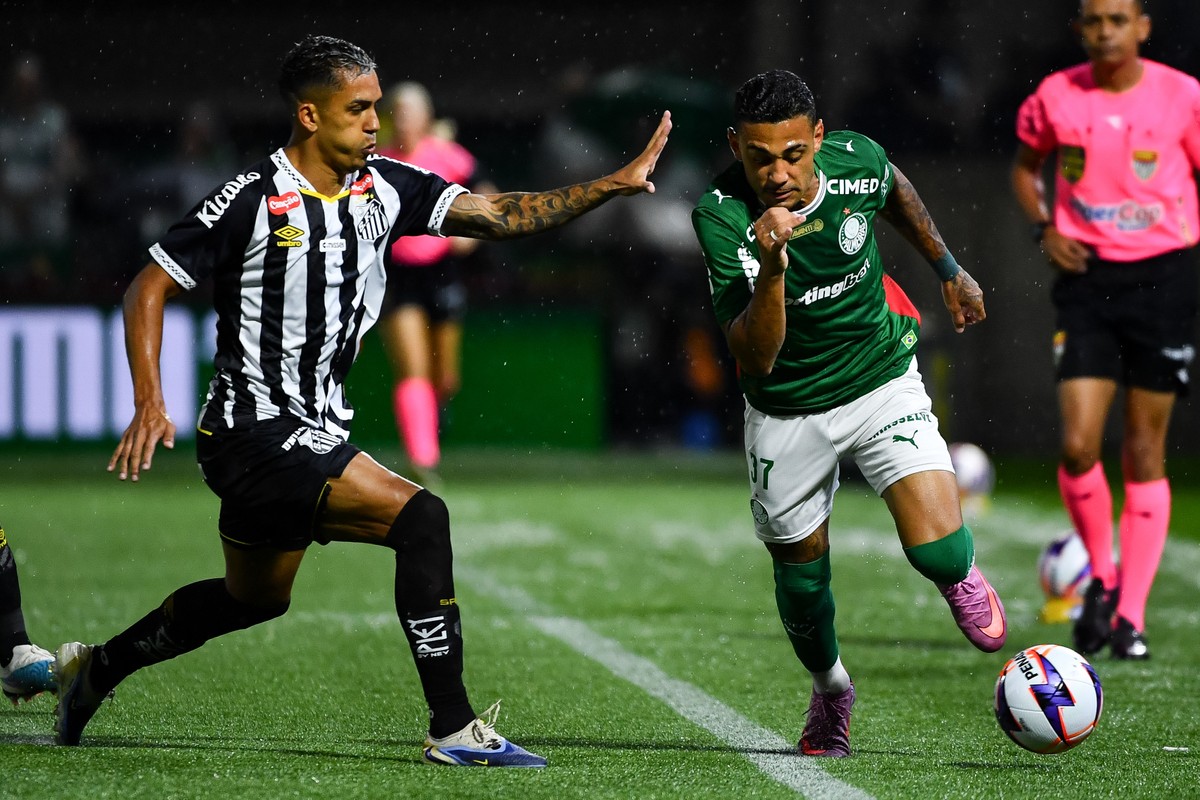 Palmeiras vence o Santos no primeiros clássico do Paulistão