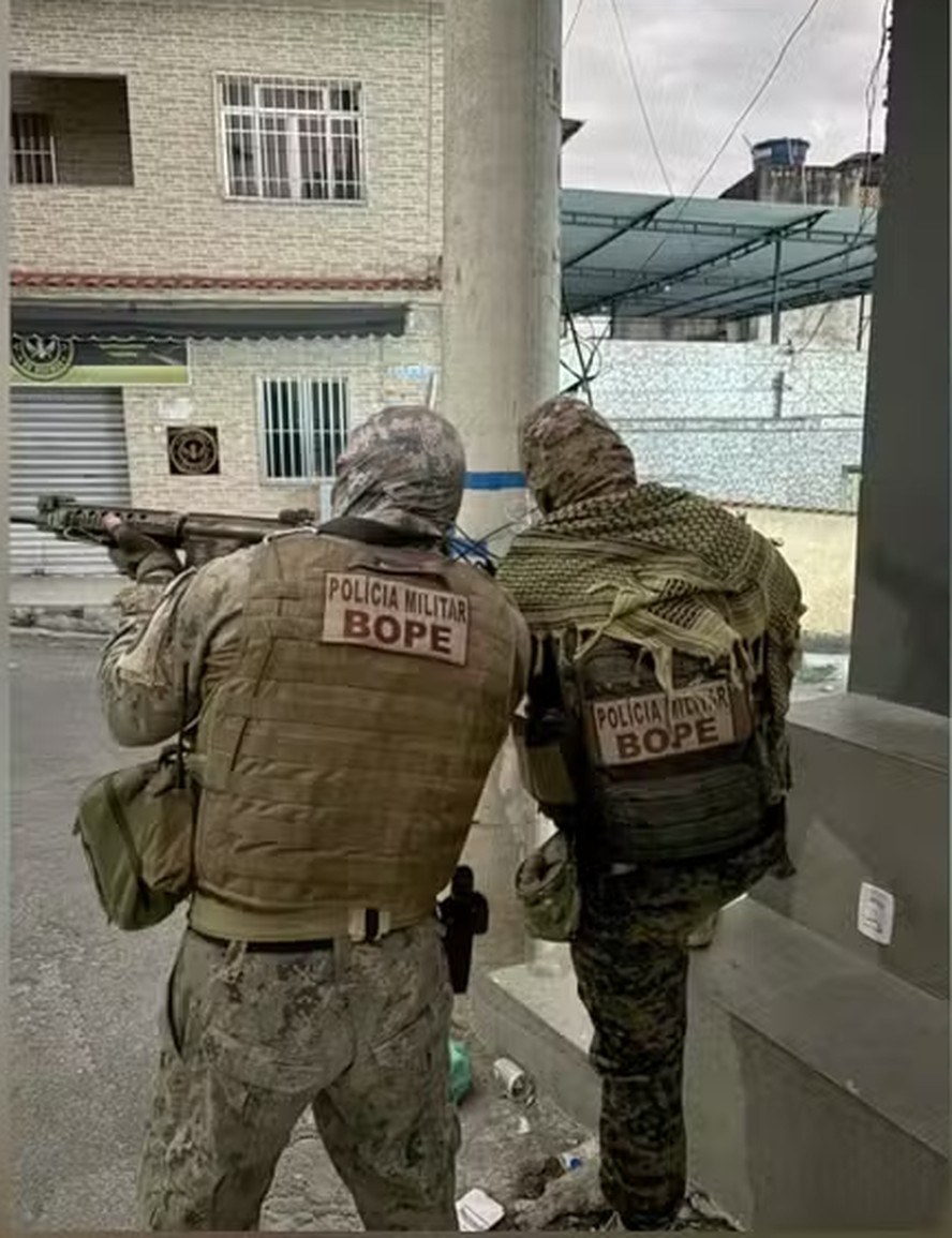 Operação no Complexo da Maré (RJ) mobiliza 200 policiais militares