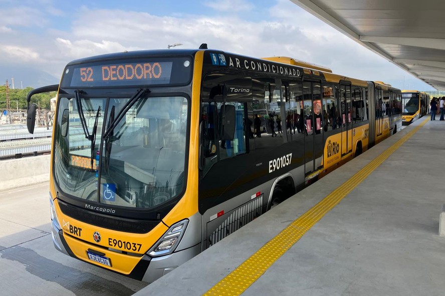 BRT Transbrasil ganha novo linha com serviço expresso