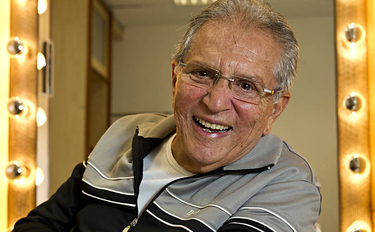 Carlos Alberto de Nóbrega volta a ser internado em São Paulo