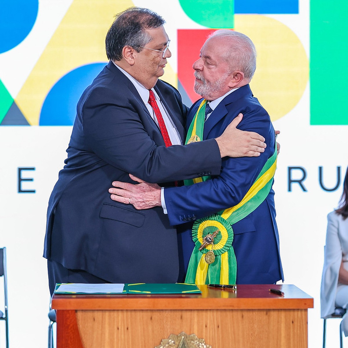 Lula se reúne com Flávio Dino em meio a expectativa da indicação ao STF ...