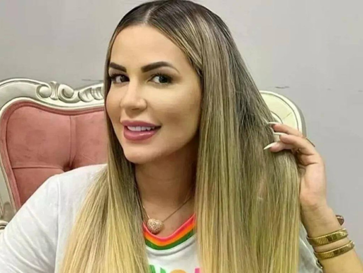 Deolane é ovacionada por fãs ao deixar penitenciária: 'Prisão criminosa ...