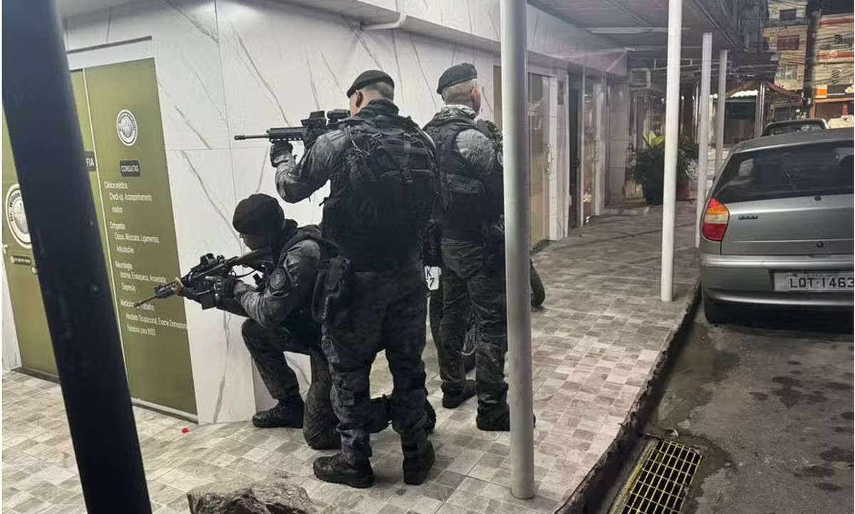 PM faz operação no Complexo da Maré, Zona Norte do Rio