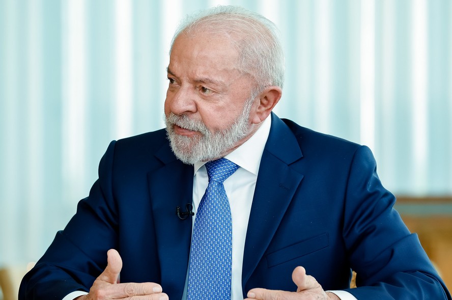 Lula manda recado a Trump ao sancionar lei que regula big techs para ...