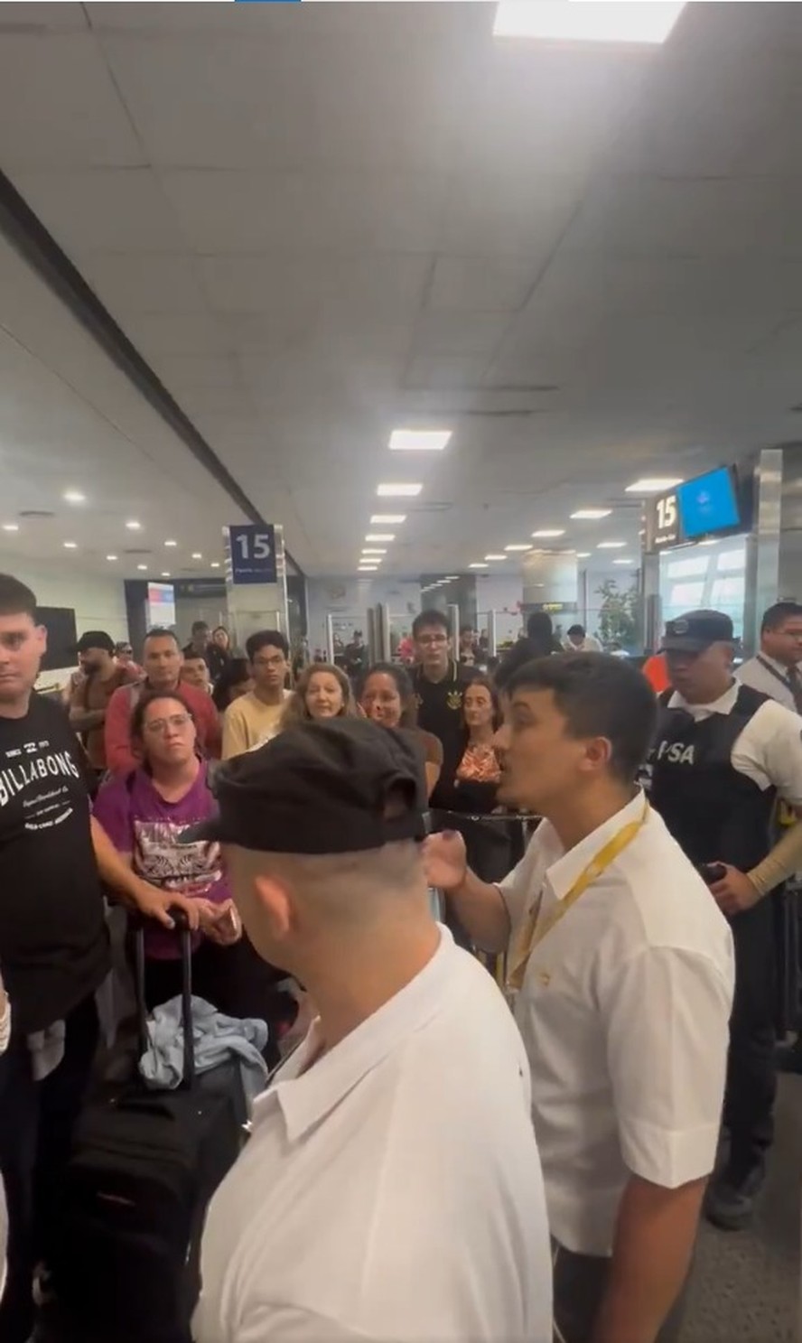 Torcedores de Atlético-MG e Botafogo enfrentam problemas para embarcar ...