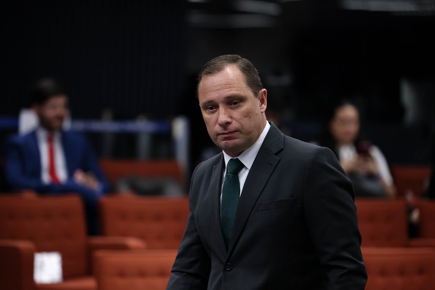 Em depoimento à PF, Mauro Cid diz que nunca pediu ou negociou tirar ...