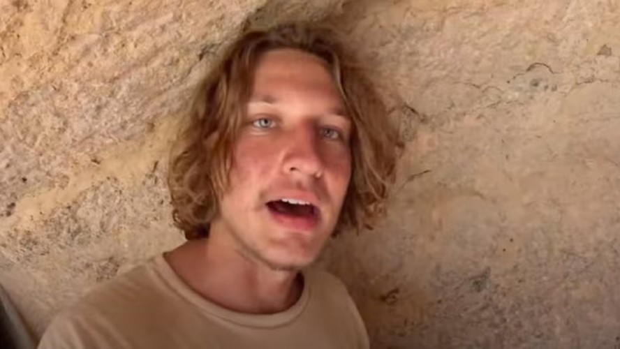 Turista americano é preso na Índia ao tentar levar refrigerante para nativos em ilha remota