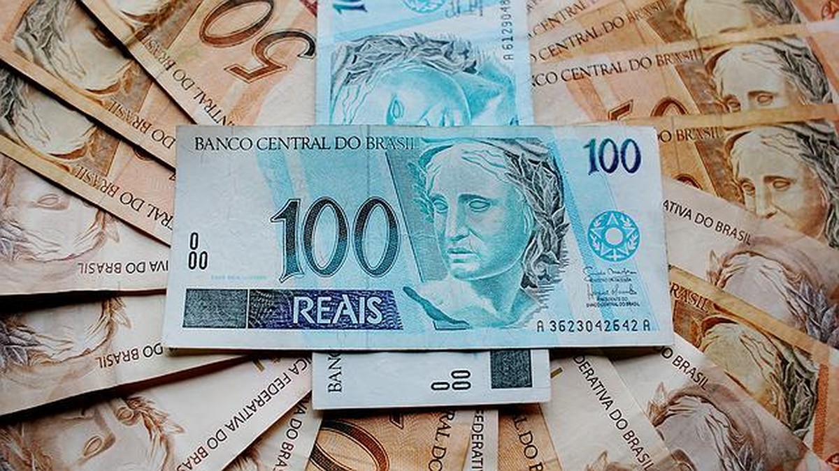 Com reajuste de 7,5%, novo salário mínimo começa a vigorar a partir ...