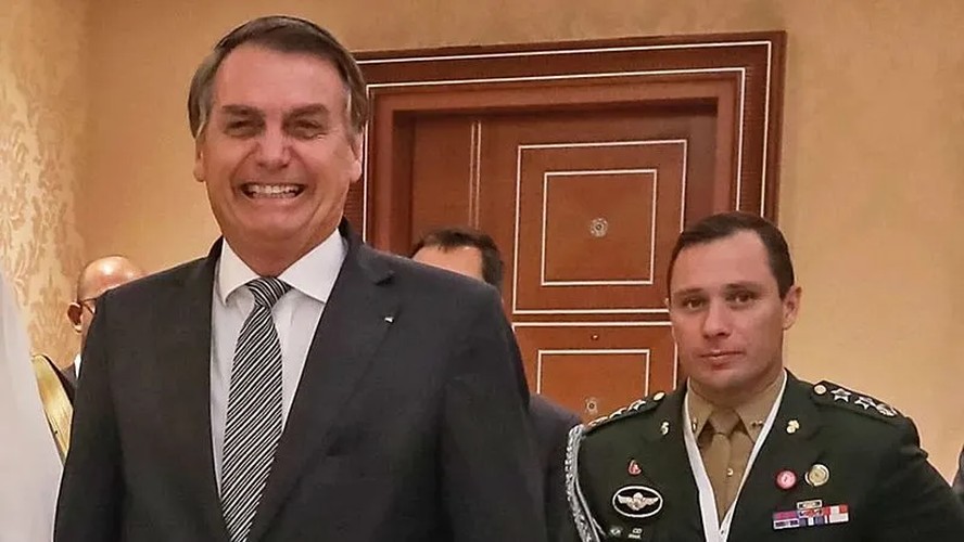 Pf Pretende Ouvir Novamente Mauro Cid Ex Ajudante De Ordens De