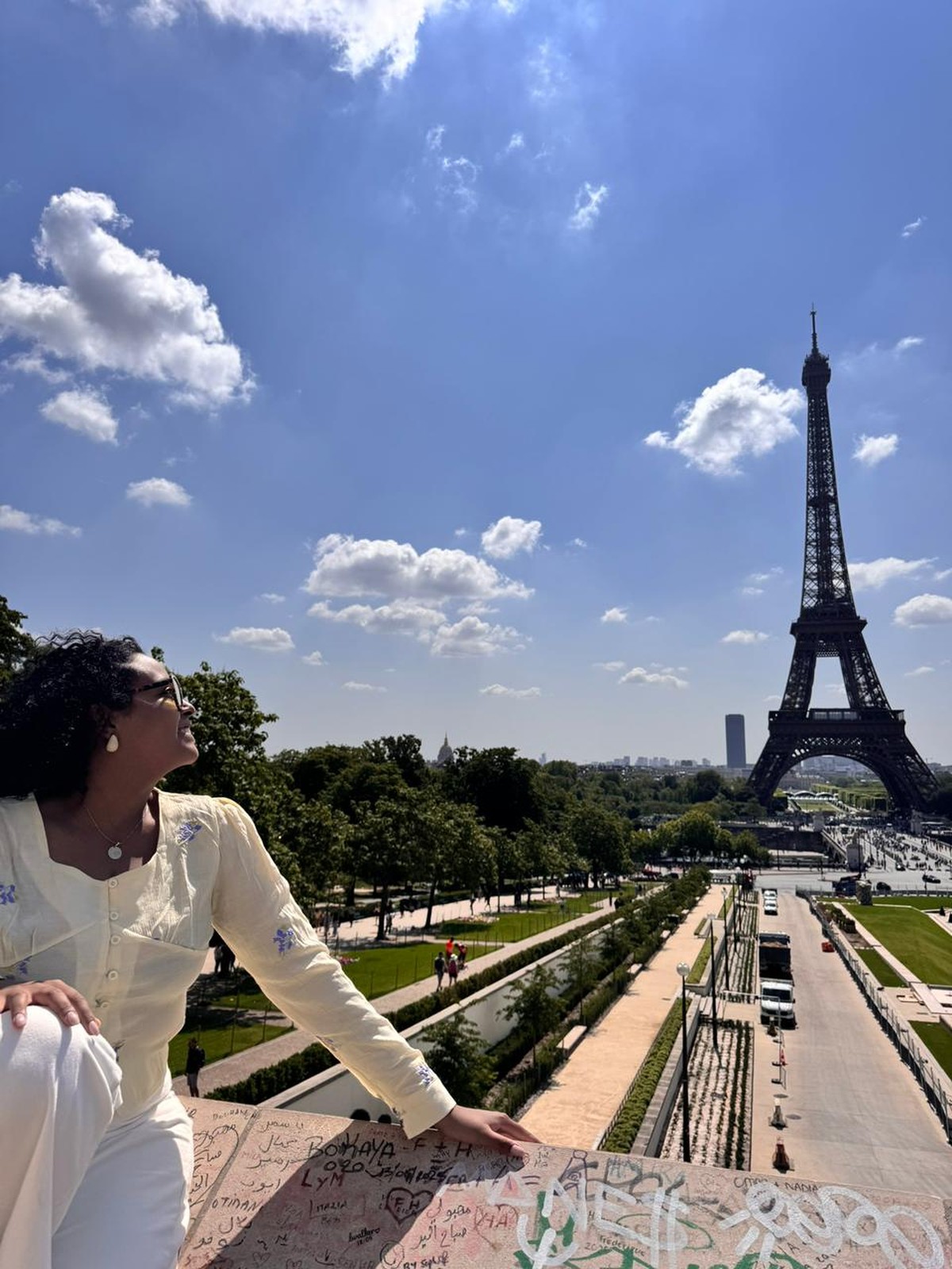 Com dólar em queda, brasileiros voltam a programar viagens ...