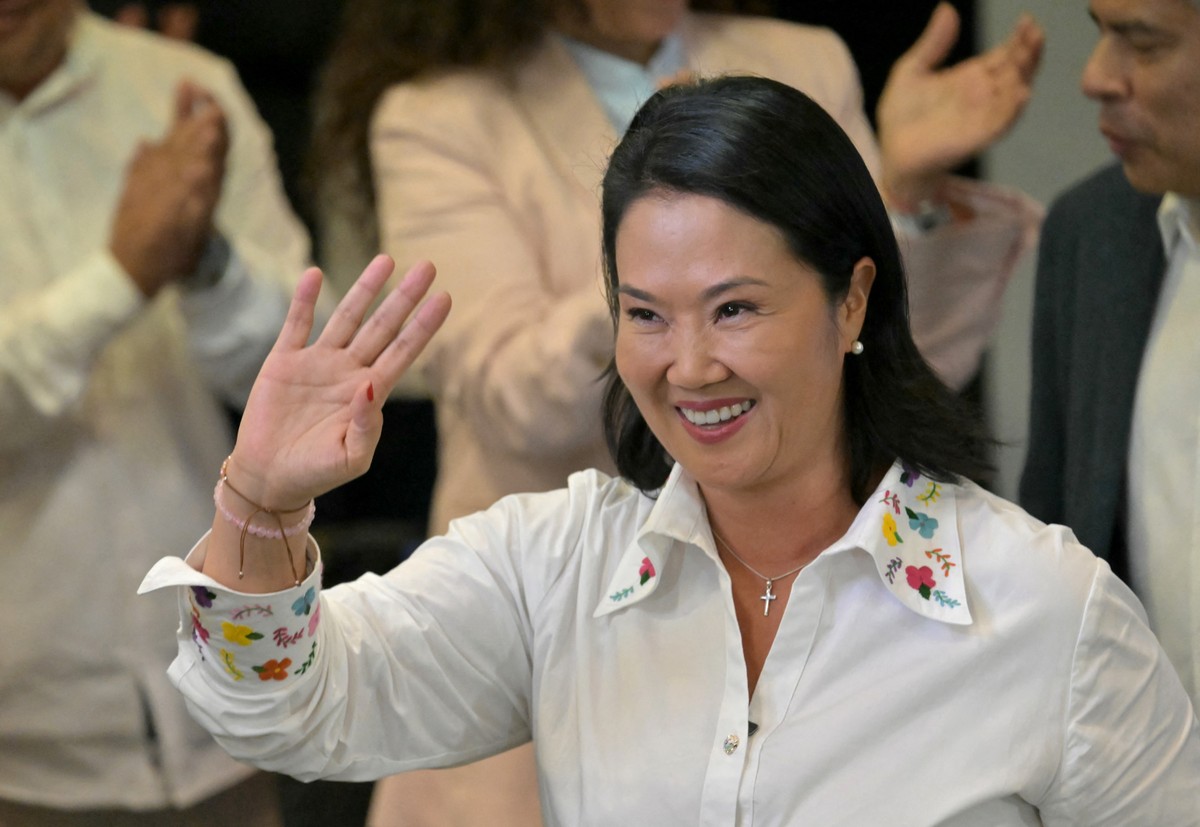 Eleições no Peru: Keiko Fujimori reassume liderança, com 50,002% dos votos