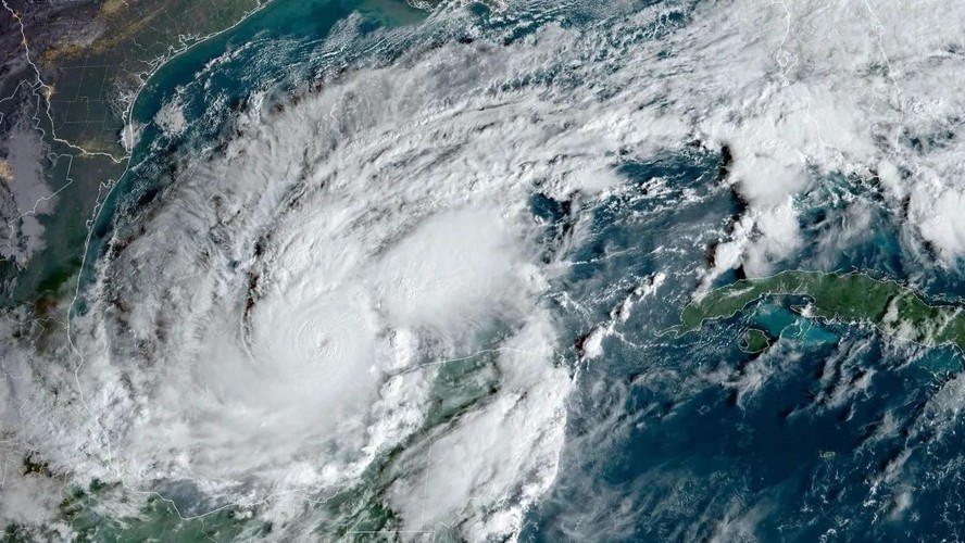 Milton: Flórida pode ser atingida por furacão mais devastador em 100 anos nesta quarta (9)