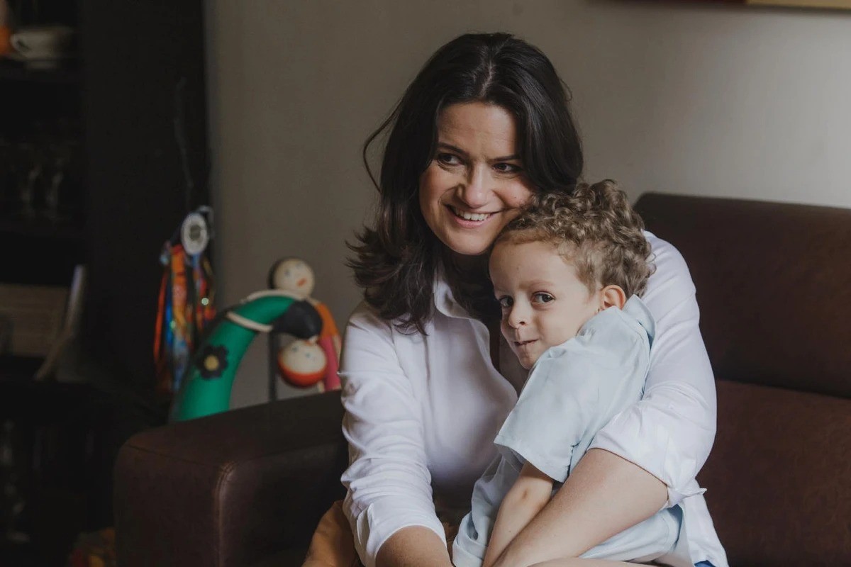 ‘Uma Gota de Esperança’: jornalista Larissa Carvalho conta sobre luta ...