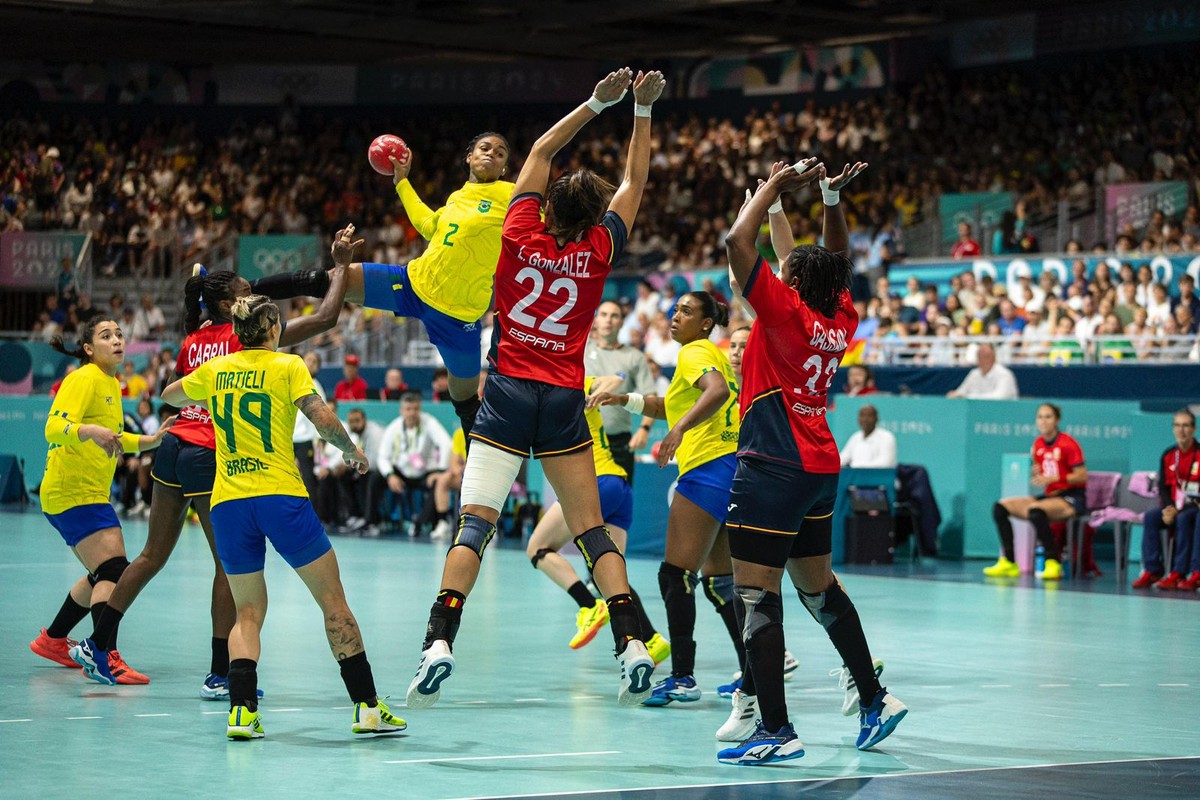 Olimpíada de Paris: em estreia, seleção brasileira feminina de handebol ...