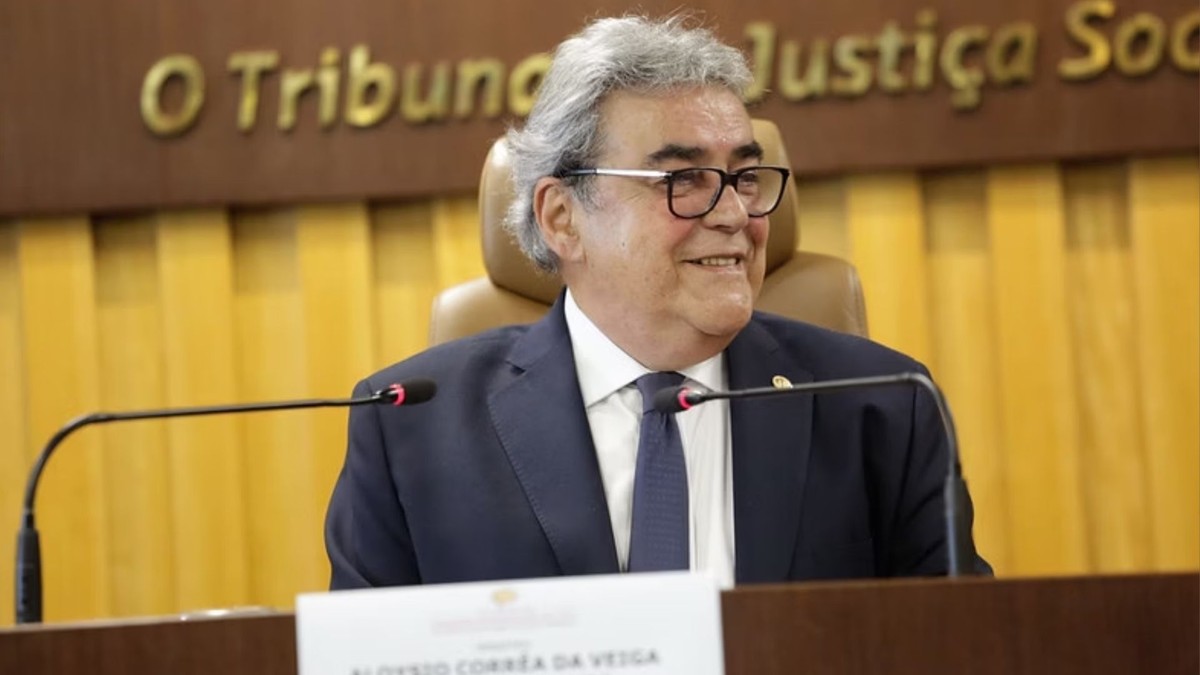 Ministro Aloysio Corrêa da Veiga toma posse como presidente do Tribunal ...