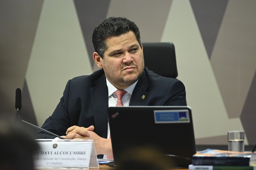 Alcolumbre fala em superar divergências e votar agenda de interesse do ...