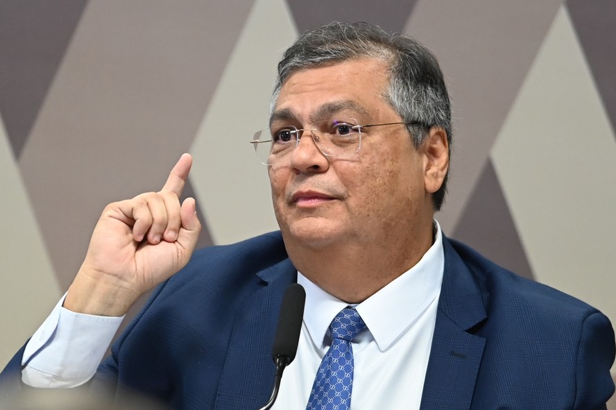 Flávio Dino lamenta sair do ministério da Justiça, mas está feliz em ...