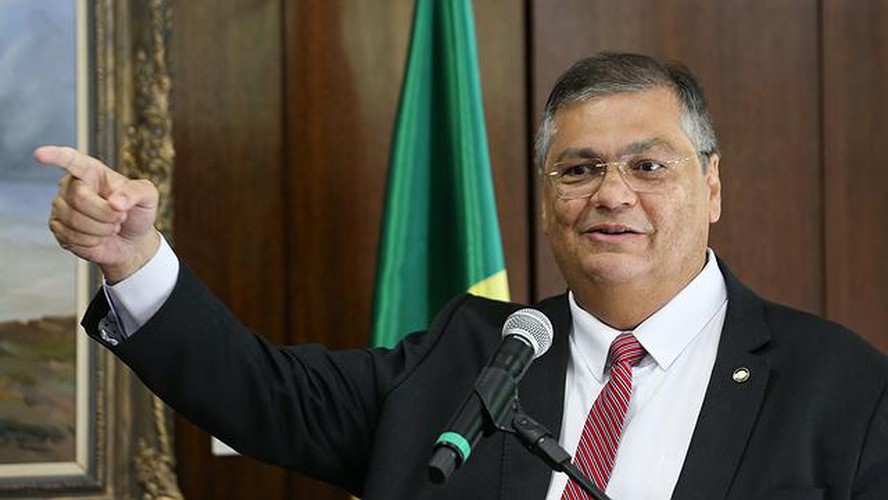 'Docinho', Dino muda postura e fala em 'deixar política para trás' para ...